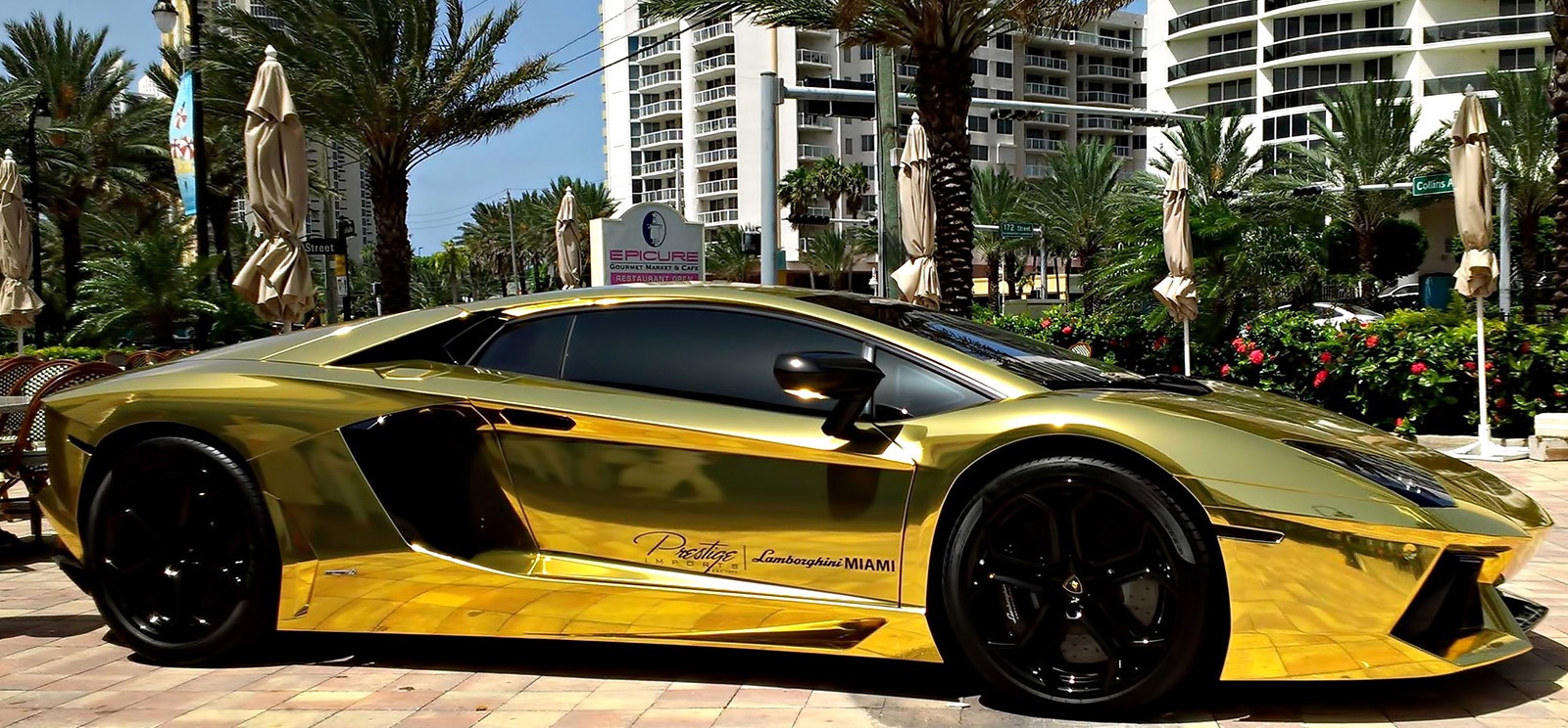 Gold Fever - 26 Luxury Items in Gold