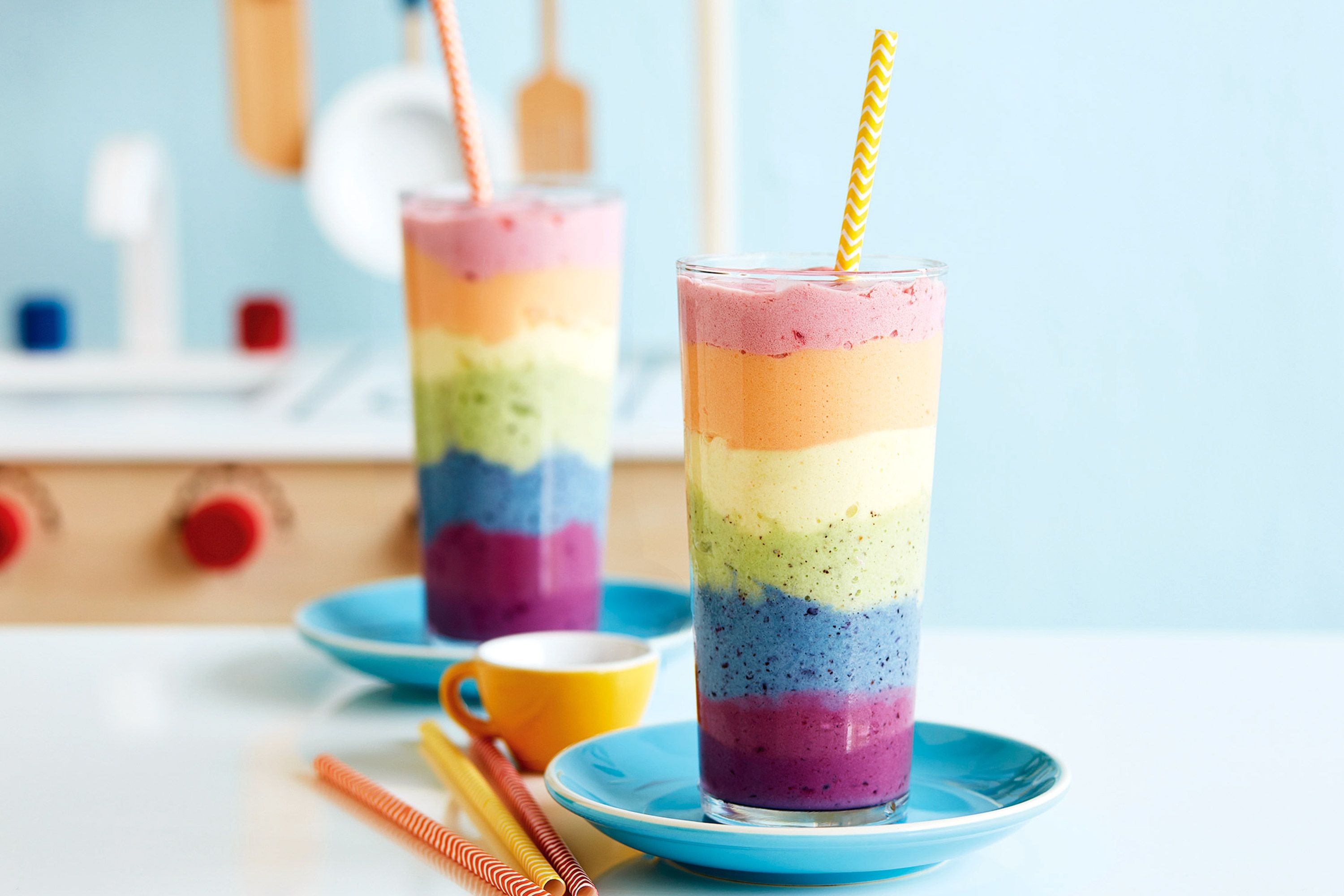 Get Some Colour in Your Life With These 12 Healthy Rainbow Smoothies ...